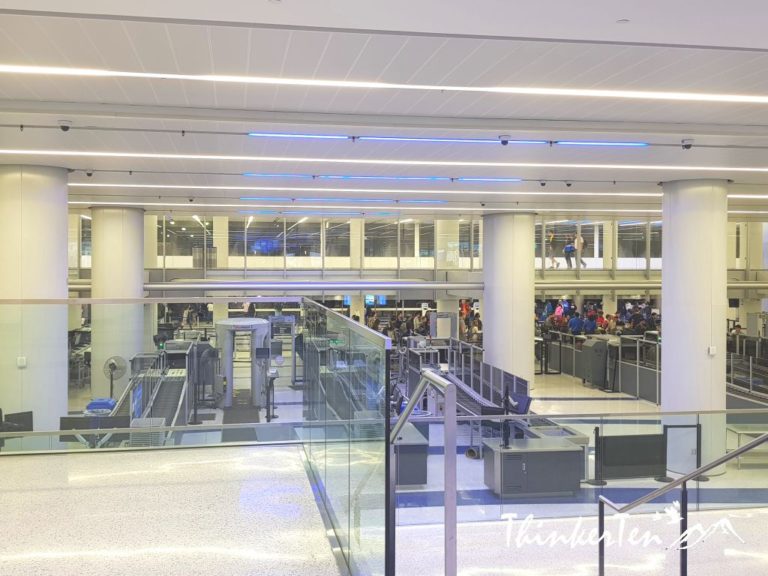 LAX (Los Angeles Airport) & United Airline Review